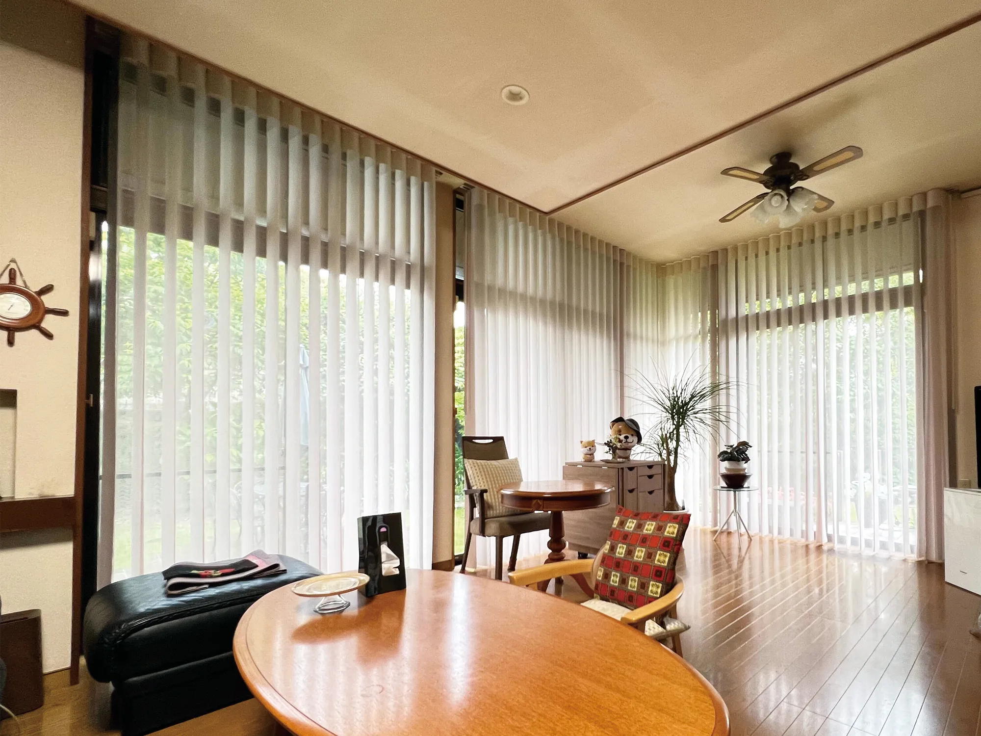 高さ2.8mの窓まわりに開放感を演出| お客様の実例集（施工例） | ノーマンジャパン